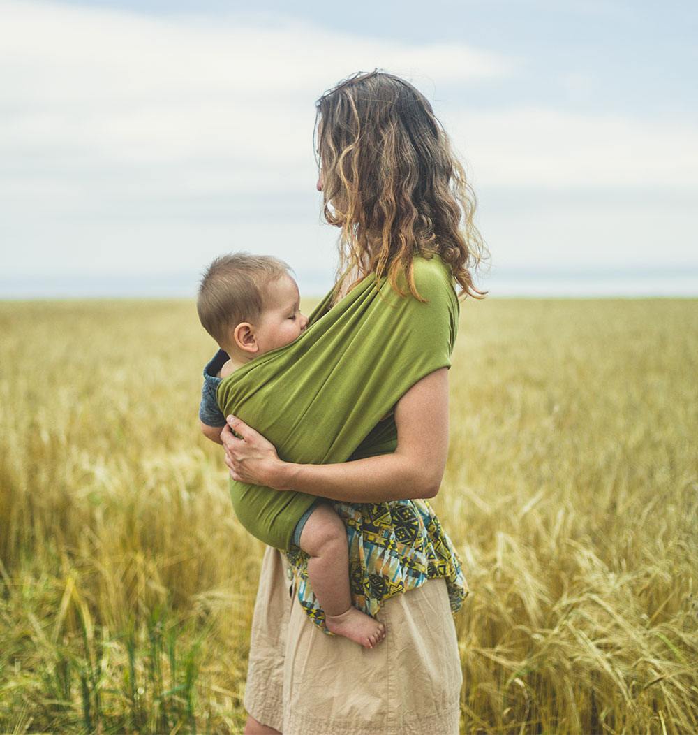6 Benefits of Babywearing That Will Convince You To Babywear Today