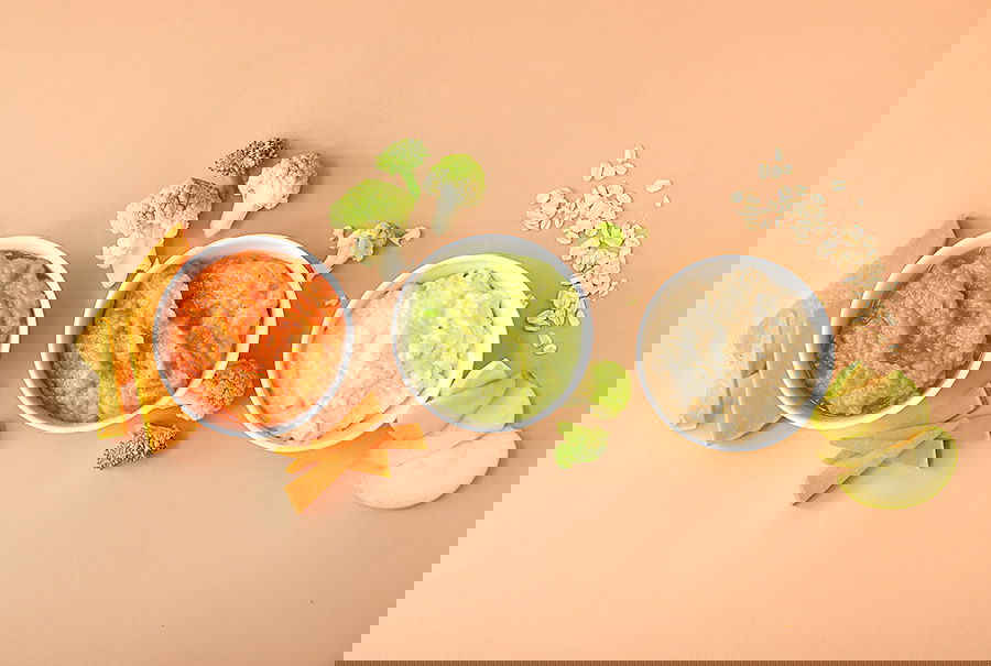 Introducing Solid Foods: The Best First Solid Foods for Baby