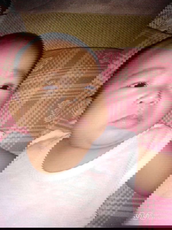 About sa lips ni baby Mga mommy Normal lang po ba sa baby