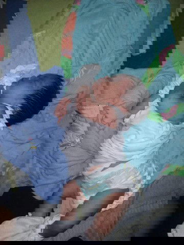 Ask lang ako mga mommies Ano po ba pwede gamot sa bulutong.