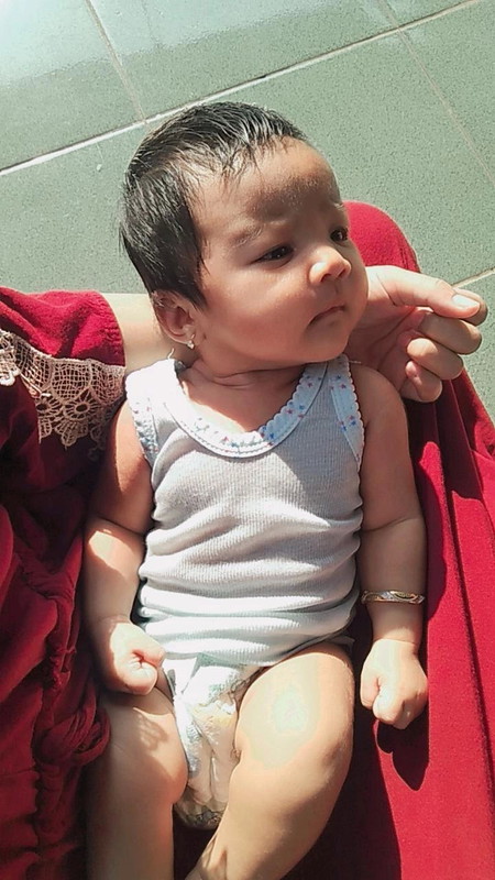 Baby 2 bulan Ini bayiku usia 2 bulan, menurut bunda semua ap