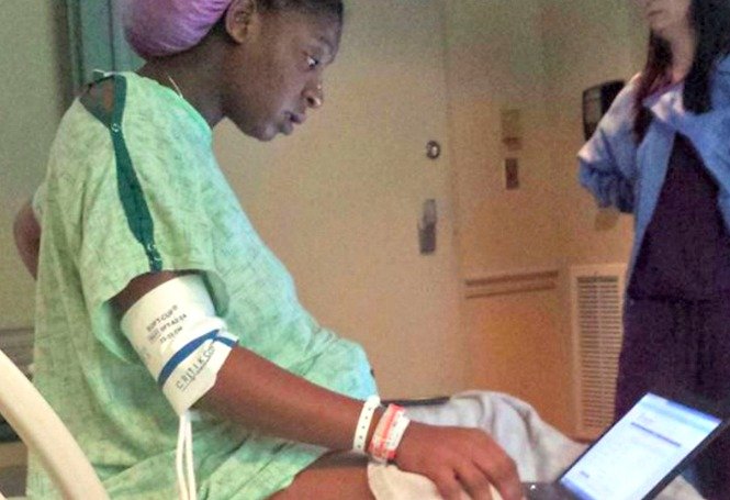 Diligent Mom Finishes a College Exam While in Labor