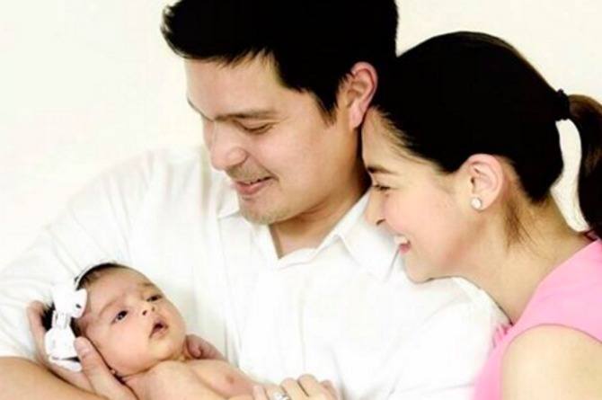 LOOK: Dingdong and Marian's First Family Photo with Baby Zia