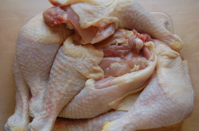 Most Households Handle Raw Chicken The Wrong Way - theAsianParent