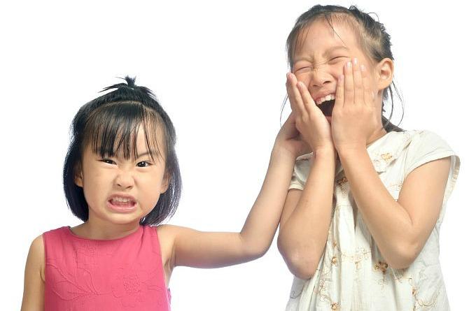 5 Ways Parents Can Be Peacemakers When Handling Sibling Rivalry