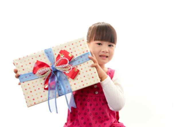 Teaching Kids Gratitude: 7 Ways to teach kids to receive gifts graciously
