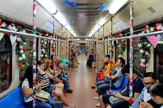 LRT-1 Debuts Its Popular Love Train For February 2018