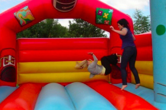 Bouncy Castle Risks All Parents Should Know About - theAsianParent