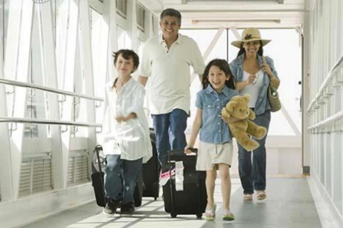 Flying With Children: 11 Handy Tips For Travelling With Children