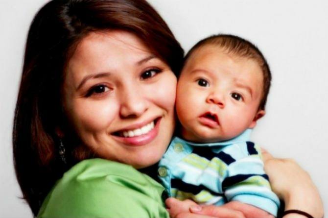 Newborn Baby Features Can Determine How Adults Parent