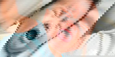 Pilay Sa Baby: Totoo Ba Ito? Ano Ito At Ano Ang Magagawa Ng Hilot?