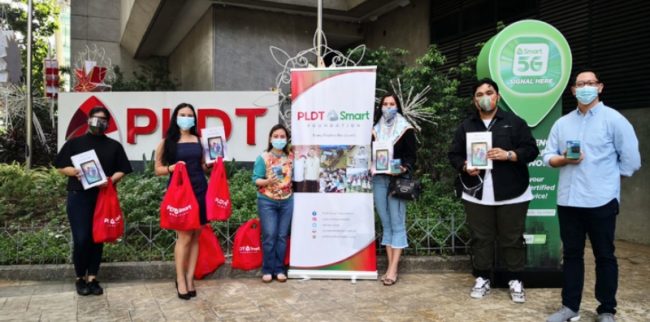 PLDT-Smart Foundation, Online Influencers Donate Tablets To Children’s ...