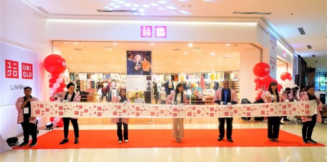 The Largest UNIQLO Store in Paranaque Opens at the largest Ayala Mall