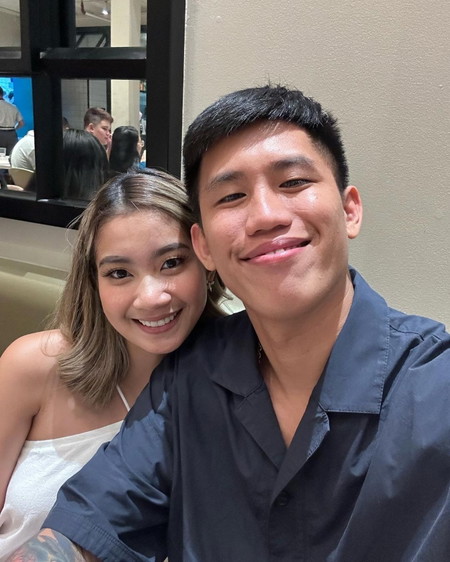 Junnie Boy And Wife Vien Nagdiwang Ng Anniversary sa Hong Kong