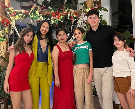 Ina Raymundo Daughter Na Si Minka Grumaduate Sa Elementary