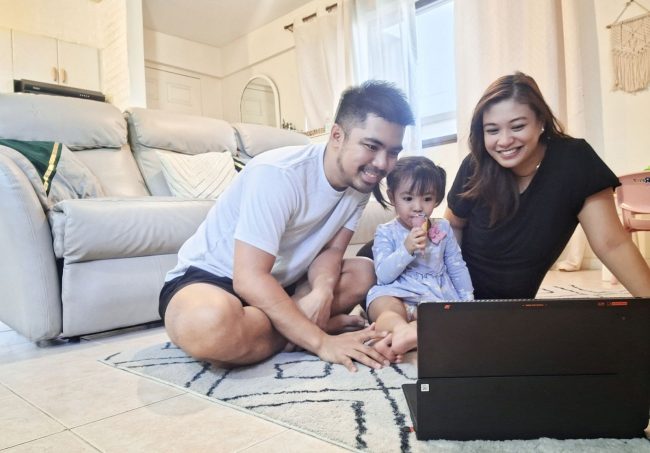 This Laptop Makes You Switch from Working Mode to Parenting Mode