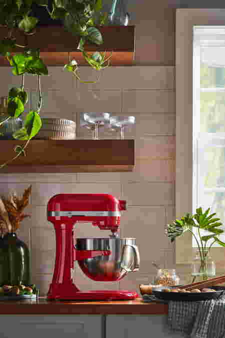 Kitchenaid® Unveils New Heavy-Duty 6qt Commercial Stand Mixer ...