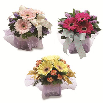 Baby’s 1st Month Celebration package by Humming Flowers and Gifts