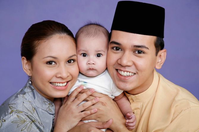 Malay Customs For Babies - 6 Traditional Ways To Welcome Your Baby