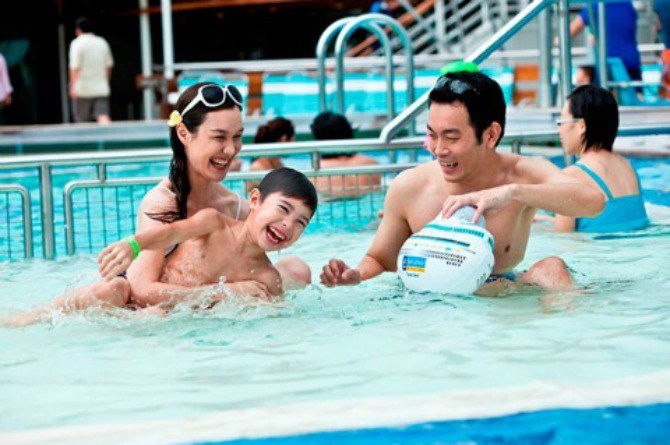 9 Cool Pool Gear Every Kid Should Have To Have Fun