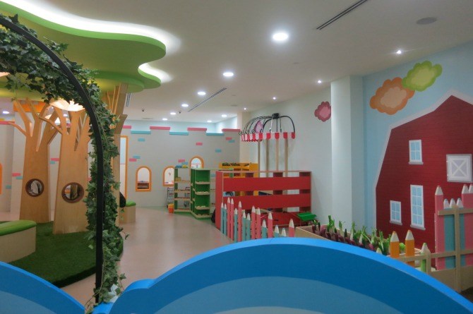 Little Planet Playland: Toddler Playpen Will Keep Your Child Busy!