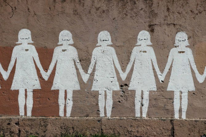 6 Tips For Talking To Your Daughter About Feminism