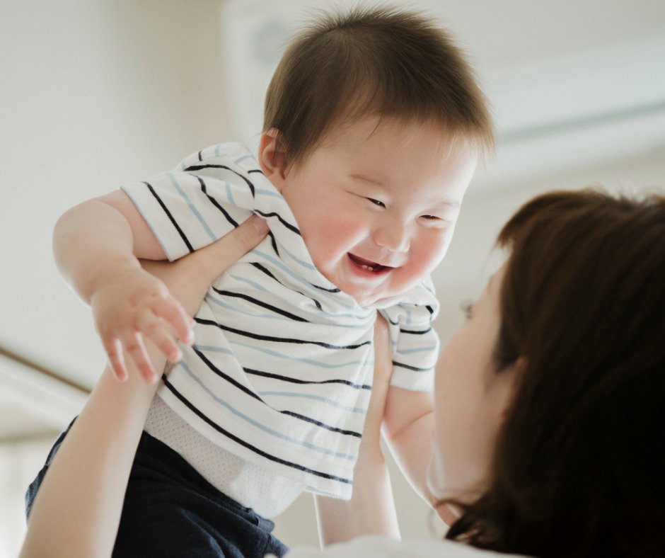 Signs Your Baby Loves You - How To Know If Your Baby Loves You