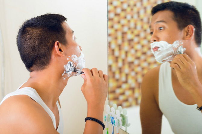 5 Grooming Rituals Dads Should Avoid Before Going To Bed