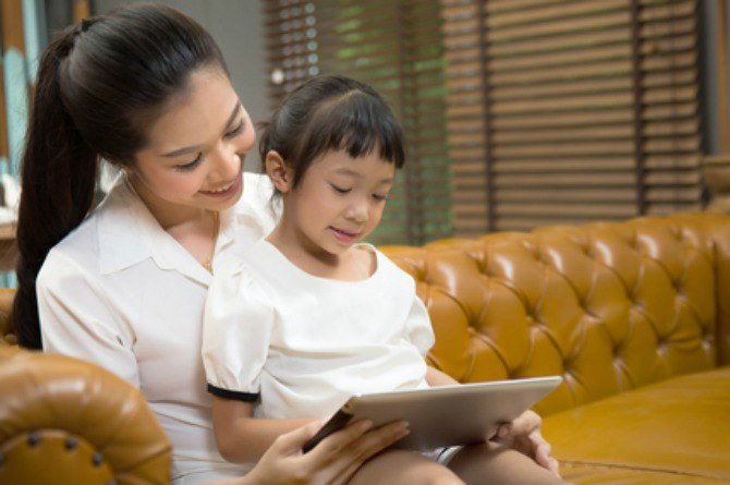 Parenting Apps You Must Have On Your Phones: 12 Apps