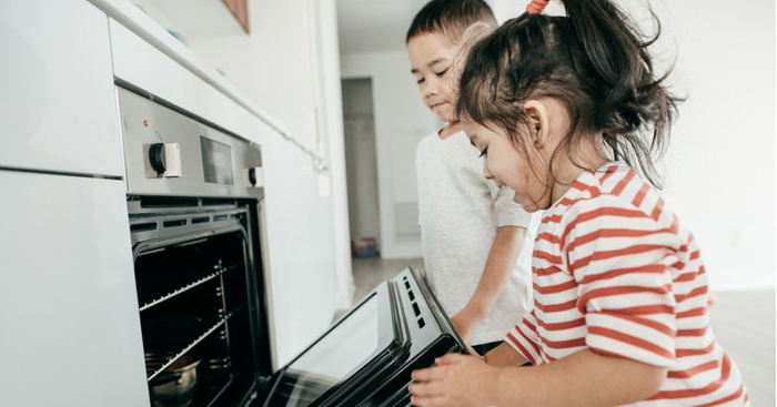 Accidental Poisoning In Children: Crucial Information For Parents