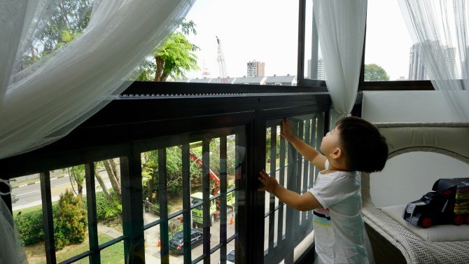 Childproof Your Balcony With “Anti Grabbity” Safety Strips