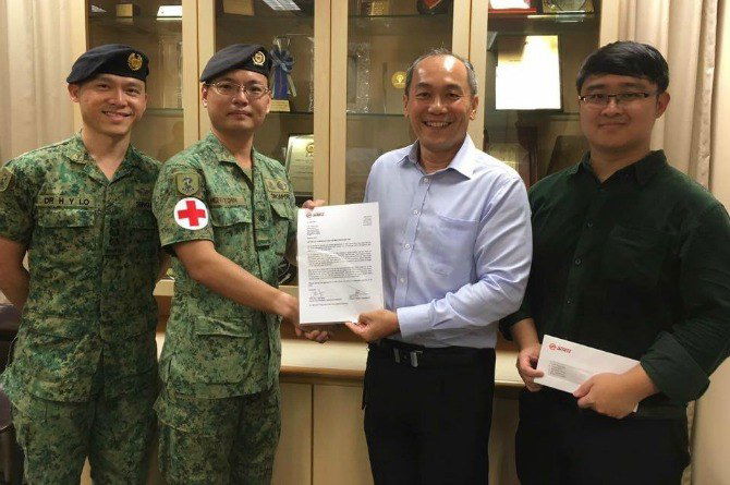 Quick-Thinking SAF Medic Saves Baby's Life At Somerset MRT!