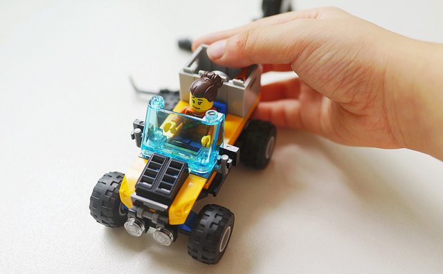 What Special Power Did The Red Jewel in LEGO City Jungle Adventure Have