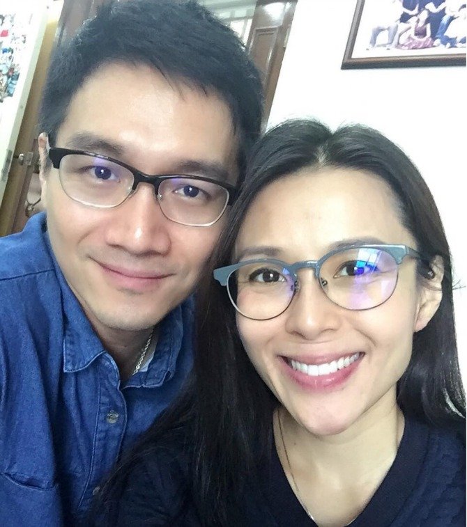 11 Singapore Celebrity Couples Who Found Love At Work!