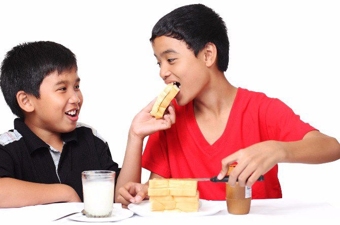 Easy Breakfasts For Kids Are A Must To Start Busy School Days!