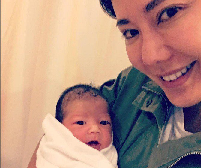 Fann Wong Pregnant & Other Celebrity Mums Who Got Pregnant At 40!