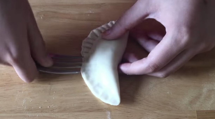 Wrapping Dumplings: 9 Simple and Fun Ways