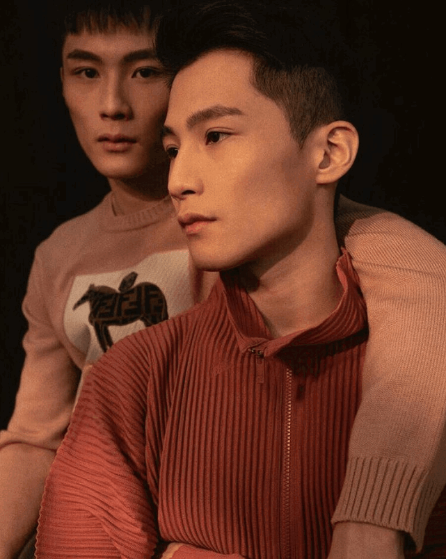 Good-looking Celebrity Sons: Ex TVB Actor Kent Tong's Handsome Twins