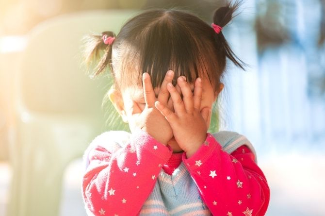 How To Make Your Shy Child Confident: 7 Helpful Ideas For Parents To Try