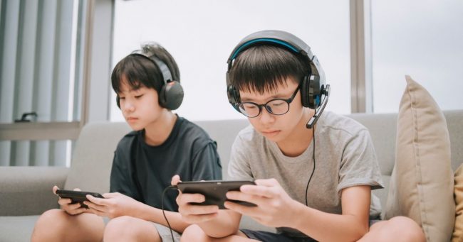 Video Game Time Limits By Age Issued By China, Only 3 Hours Allowed