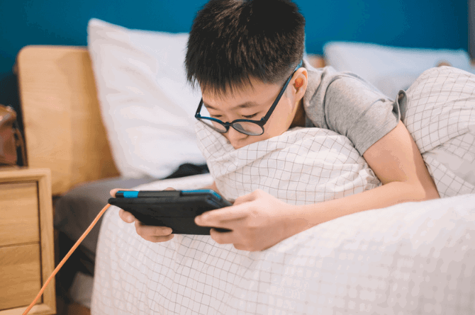 Video Game Addiction In Children: How To Manage Screen Time
