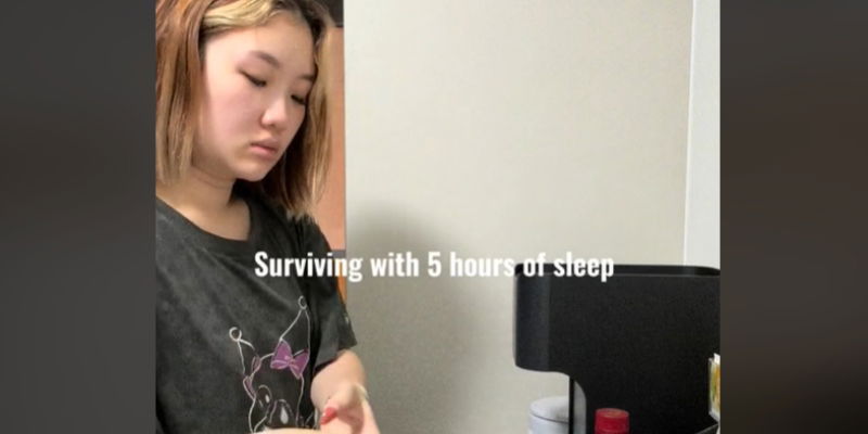 Gen Z Mum Shows Unfiltered Reality of Being a Young Mother on TikTok