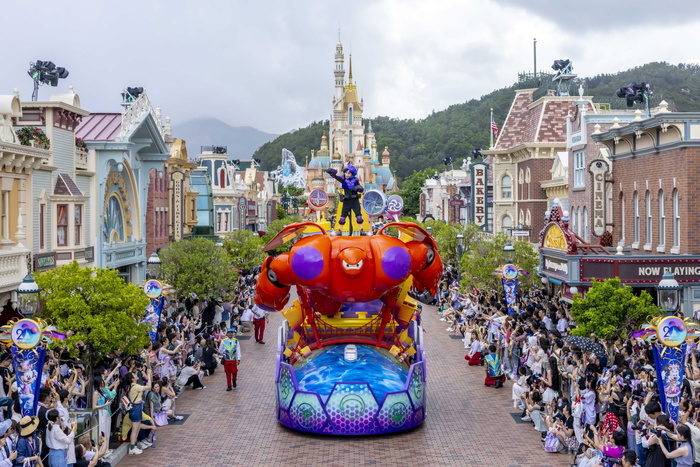 Hong Kong Disneyland 20th Anniversary: Magical Family Fun