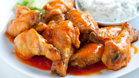 Chicken Wing - Cara Memakan Chicken Wing yang Benar