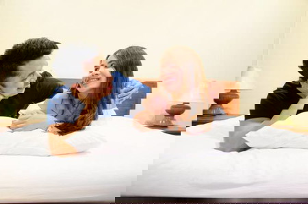 16 Posisi Seks Favorit Suami, Bunda Perlu Tahu, Nih!