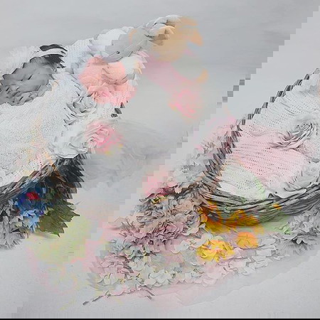 Nina Zatulini melahirkan, potret bayi perempuannya bikin gemas!