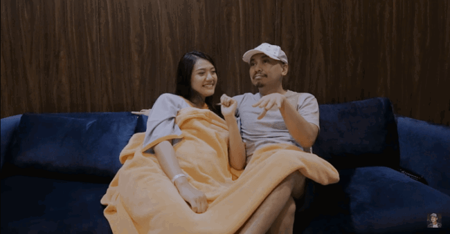 Istri Raditya Dika - Kisah lucu di balik proses persalinan Anissa Aziza