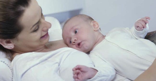 Cara meningkatkan produksi ASI menurut dokter, catat Bun!