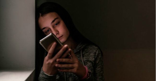 Bijak menggunakan internet bagi remaja, ini yang bisa dilakukan orangtua