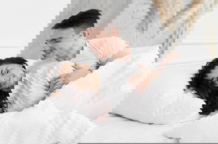 7 Gaya Berhubungan Suami Istri Ini Dipercaya Bantu Hilangkan Stres